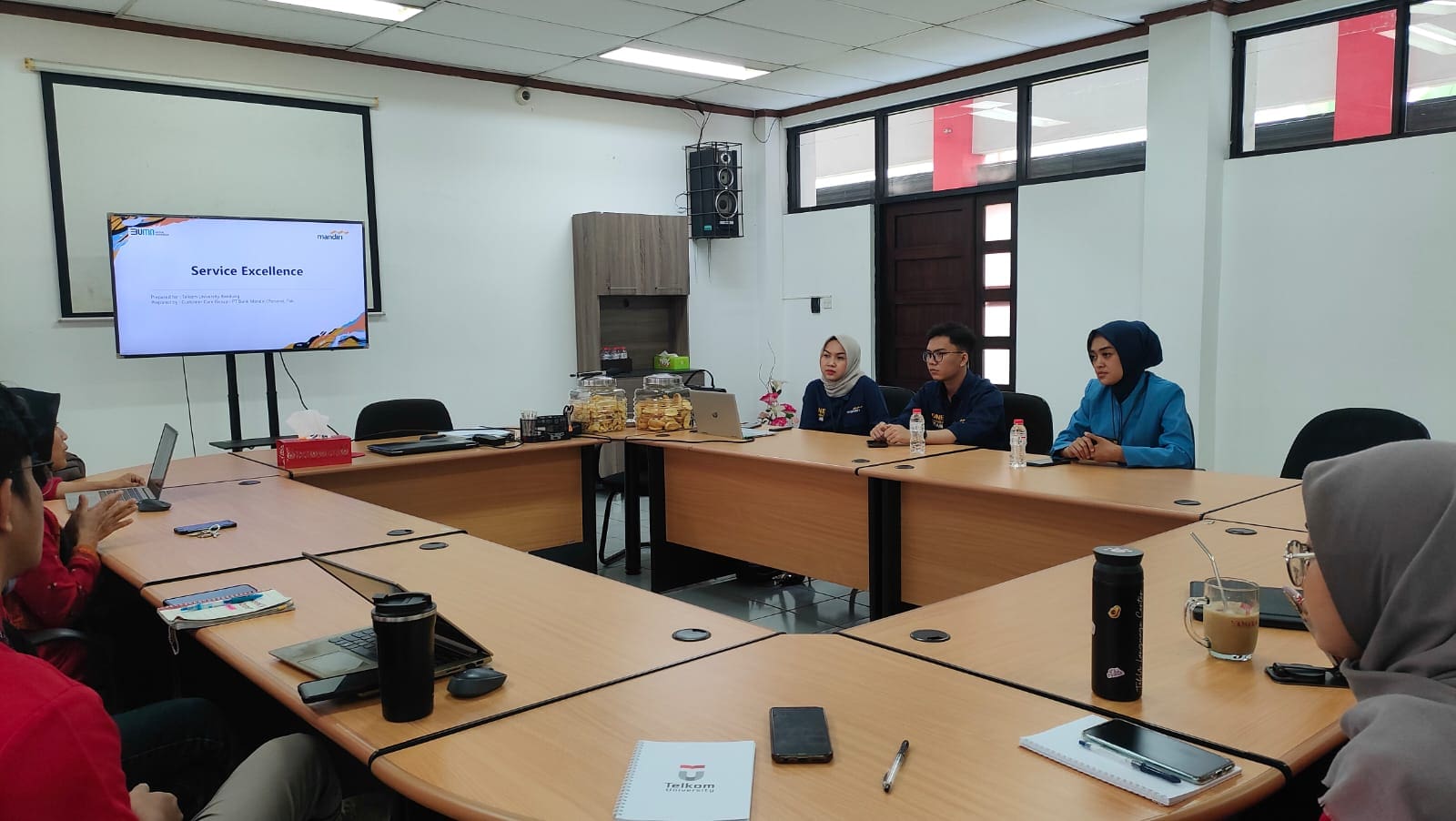 Pelatihan Customer Care ‘Service Excellence’ Bersama Bank Mandiri